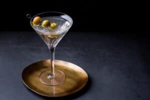 What Is a Wet Martini? (The Ultimate Martini Guide) | DineWithDrinks