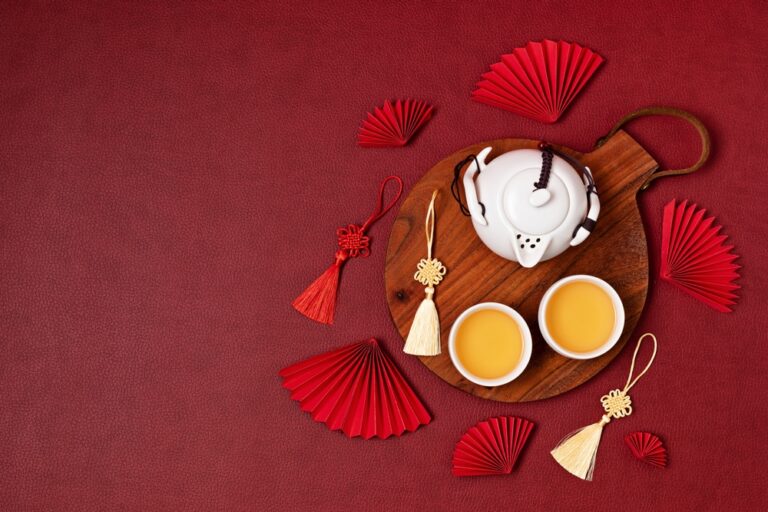 What To Drink on Chinese New Year? (10 Popular Drinks) | DineWithDrinks