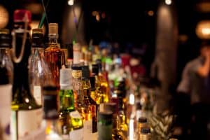 What Is Bottom-Shelf Liquor - And Does It Matter? | DineWithDrinks