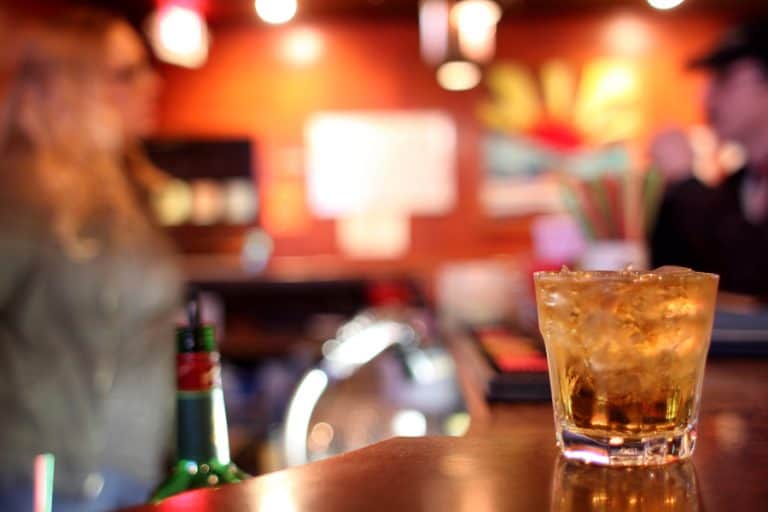 What To Order at a Dive Bar (According to Bartenders) | DineWithDrinks
