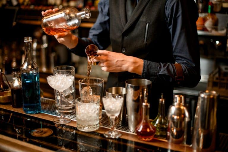 How Much Does It Cost To Hire a Bartender for a Party? | DineWithDrinks