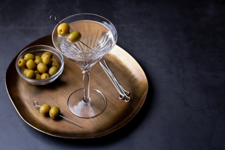 What Are the Best Olives for a Martini? | DineWithDrinks