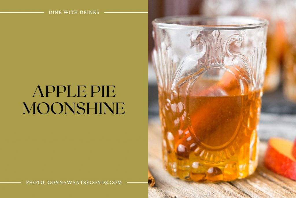 8 Christmas Moonshine Cocktails to Jingle Your Bells! | DineWithDrinks