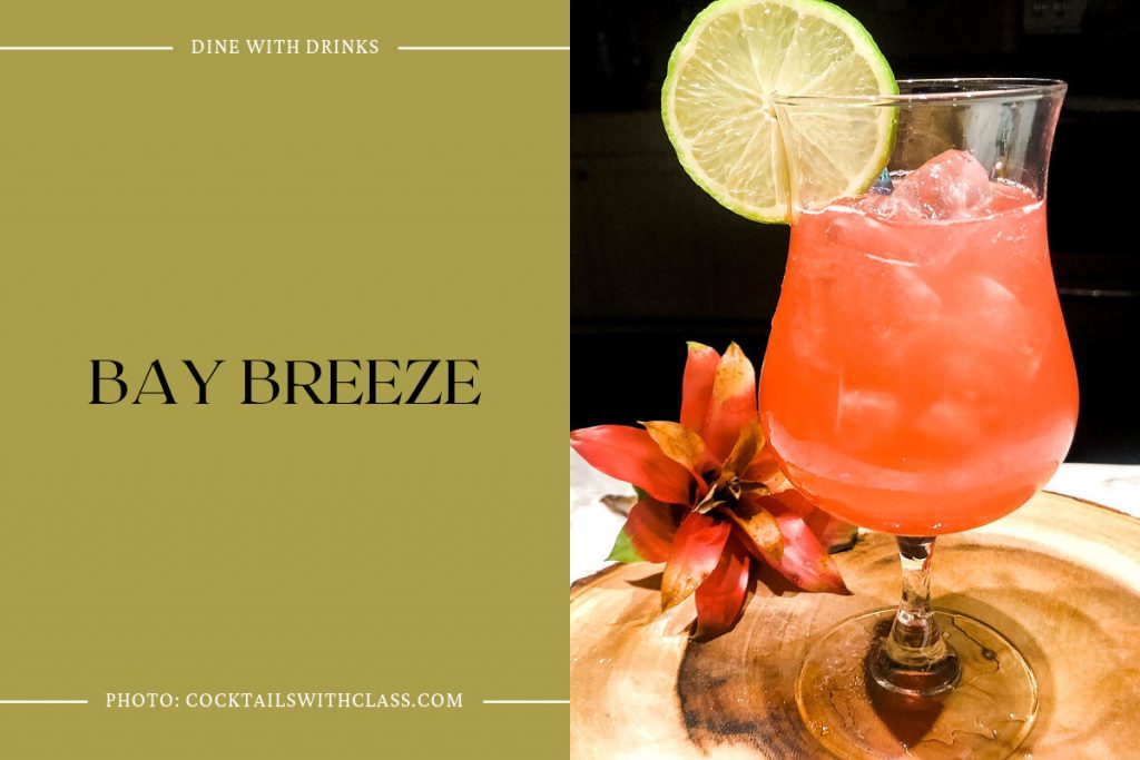 25 Breeze Cocktails to Transport You to a Tropical Paradise ...
