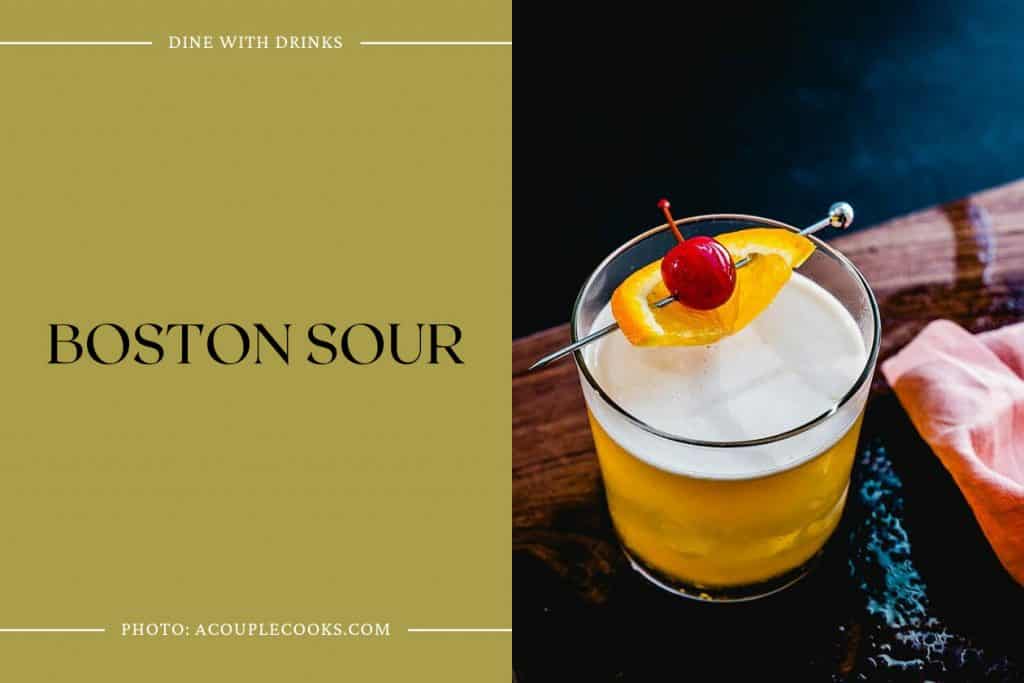 28 Foam Cocktails That Will Have You Sipping on Clouds! | DineWithDrinks