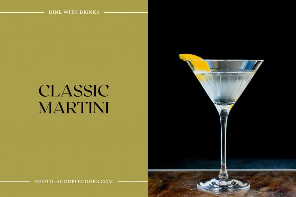 15 Clear Cocktails that Will Have You Sipping in Style | DineWithDrinks