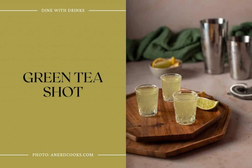 25 Batch Whiskey Cocktails to Shake Up Your Next Party! | DineWithDrinks