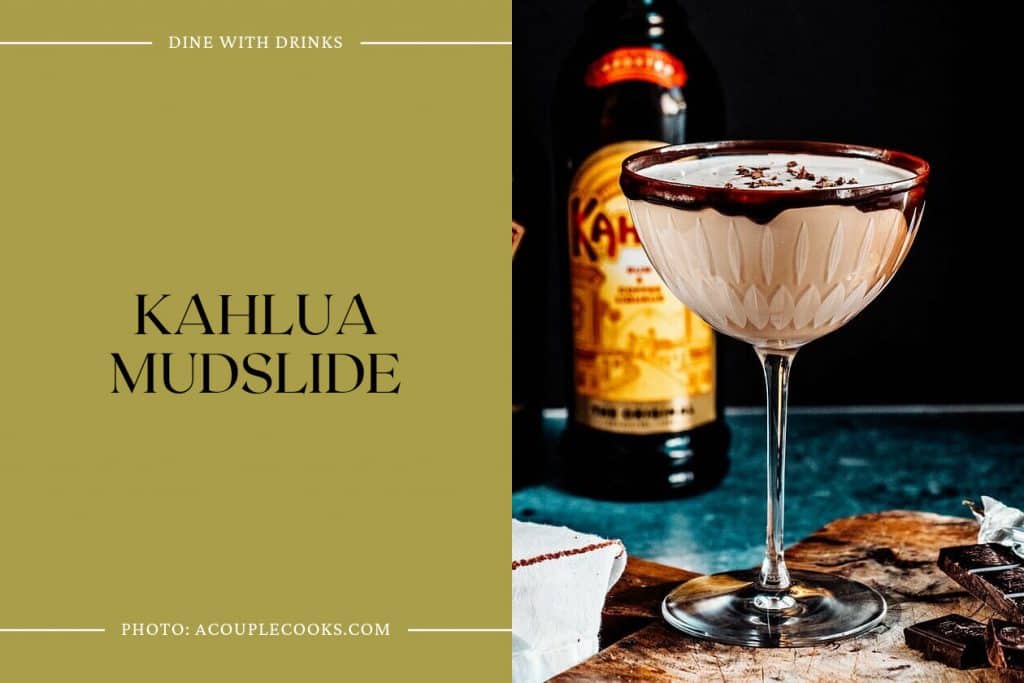 16 Whiskey and Coffee Liqueur Cocktails to Warm Your Soul | DineWithDrinks