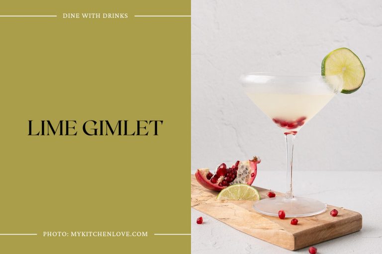 21 Classic Christmas Cocktails to Get You Merrily Tipped! | DineWithDrinks