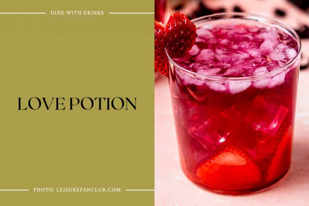 35 Strawberry Valentine's Cocktails to Make Your Heart Flutter ...