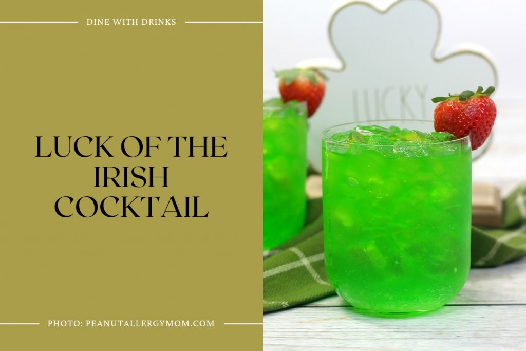 26 Green Irish Cocktails to Shamrock Your World! | DineWithDrinks