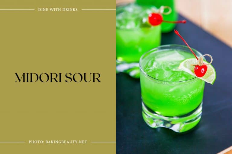 15 Grinch Cocktails to Make Your Holidays Merry and Green | DineWithDrinks
