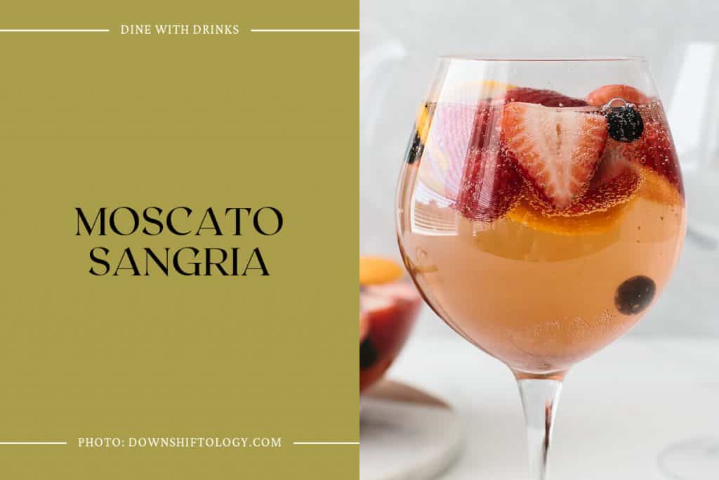 27 Moscato Cocktails That Will Make Your Taste Buds Sing! | DineWithDrinks