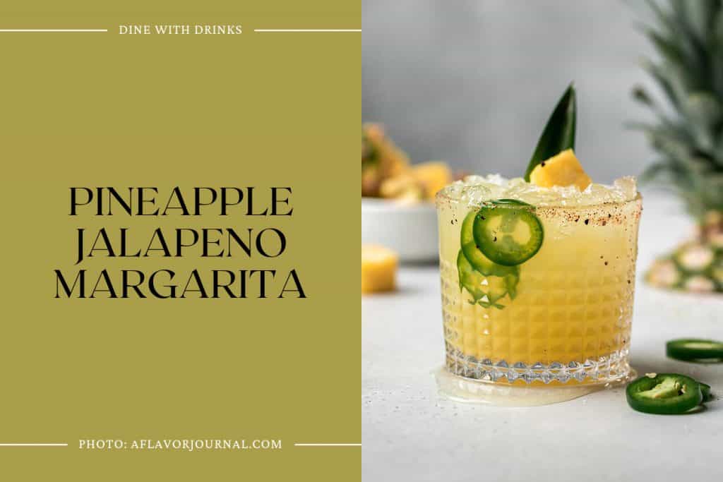 28 Fresh Pineapple Cocktails to Sip on a Tropical Paradise | DineWithDrinks