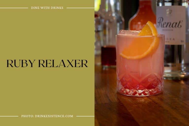 15 Peach Liqueur Cocktails You Need to Sip on This Summer | DineWithDrinks