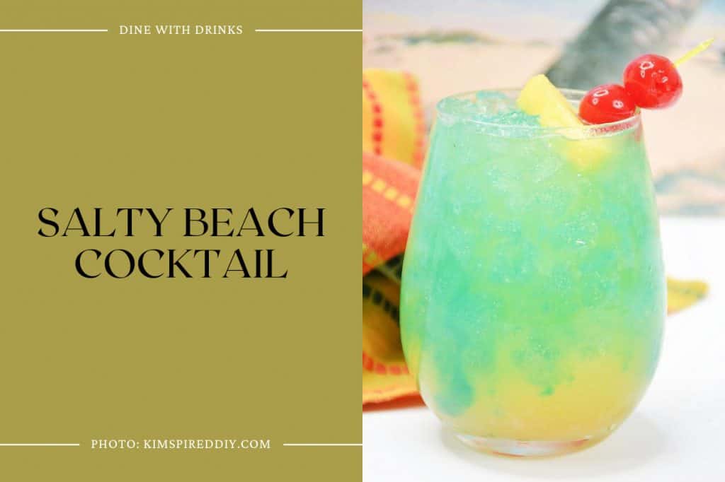 30 Easy Beach Cocktails to Sip Under the Sun | DineWithDrinks