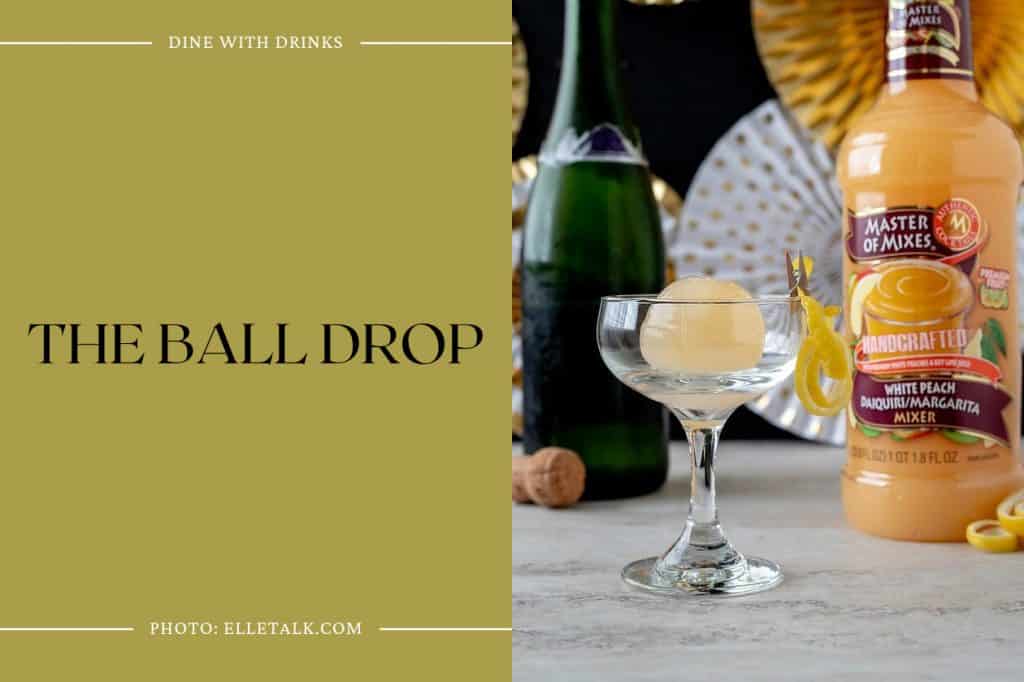 22 Peach Colored Cocktails That Will Make You Sip for Joy | DineWithDrinks