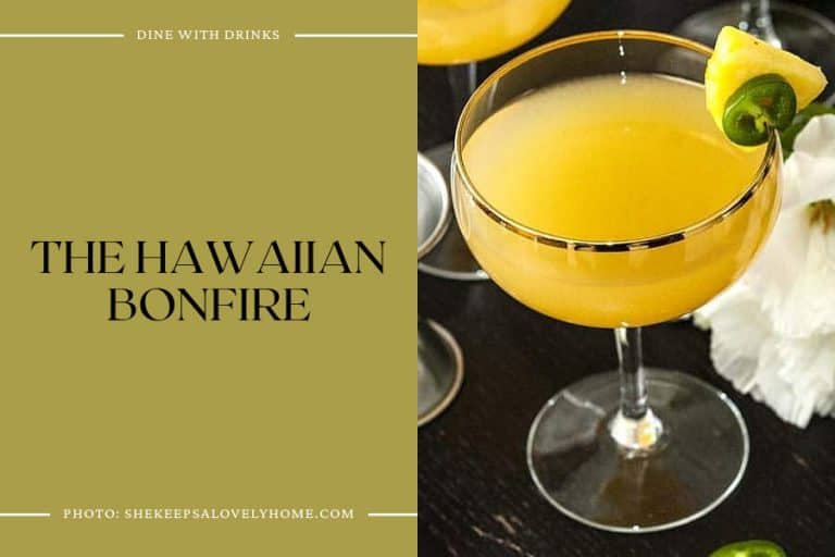 10 Pineapple Mezcal Cocktails That'll Give You a Tropical Buzz ...