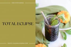 5 Eclipse Cocktails to Illuminate Your Night | DineWithDrinks