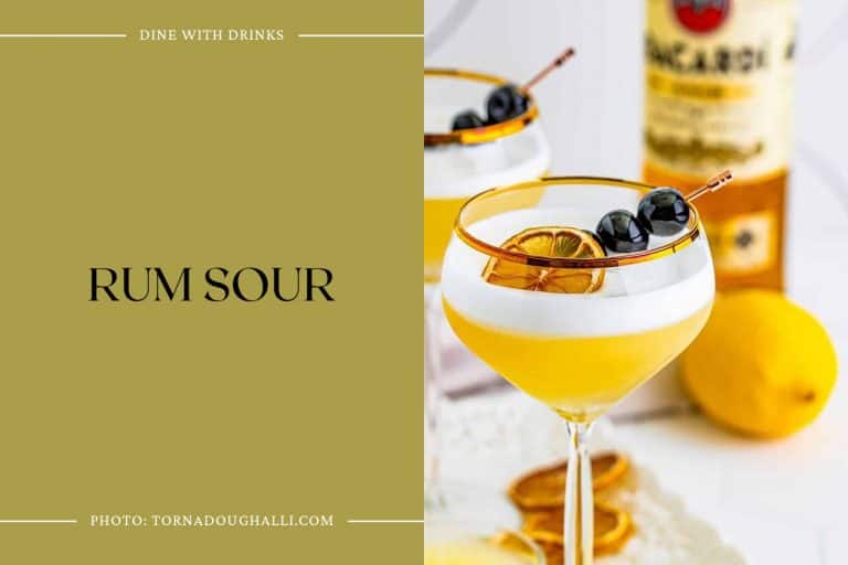 30 Smooth Cocktails to Sip and Savour All Year Long! | DineWithDrinks