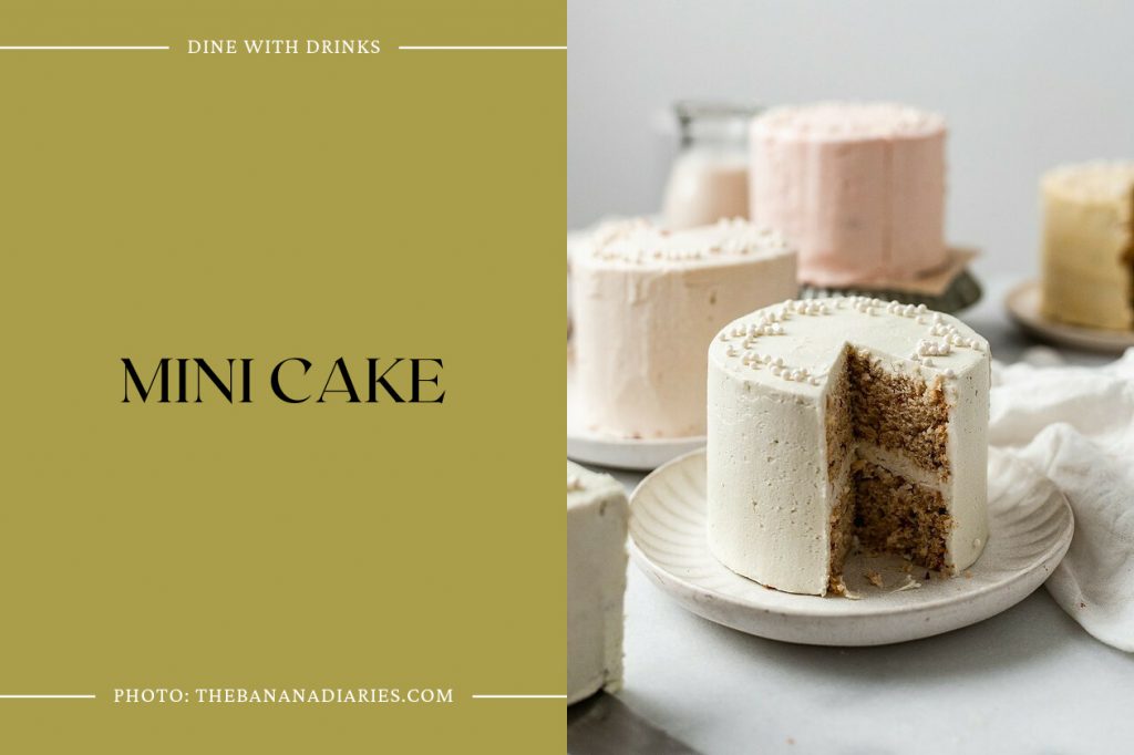 22 Mini Cake Recipes: Bite-sized Bliss for Every Sweet Tooth ...