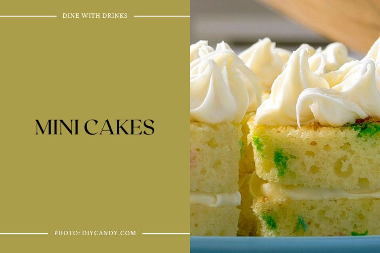 22 Mini Cake Recipes: Bite-sized Bliss for Every Sweet Tooth ...