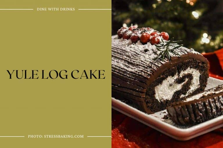 20 Holiday Cake Recipes to Savor the Season | DineWithDrinks